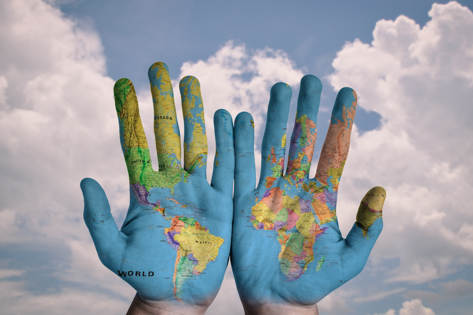 Challenges of Living Abroad and Being an Expat Employee | Lisa Ankervik